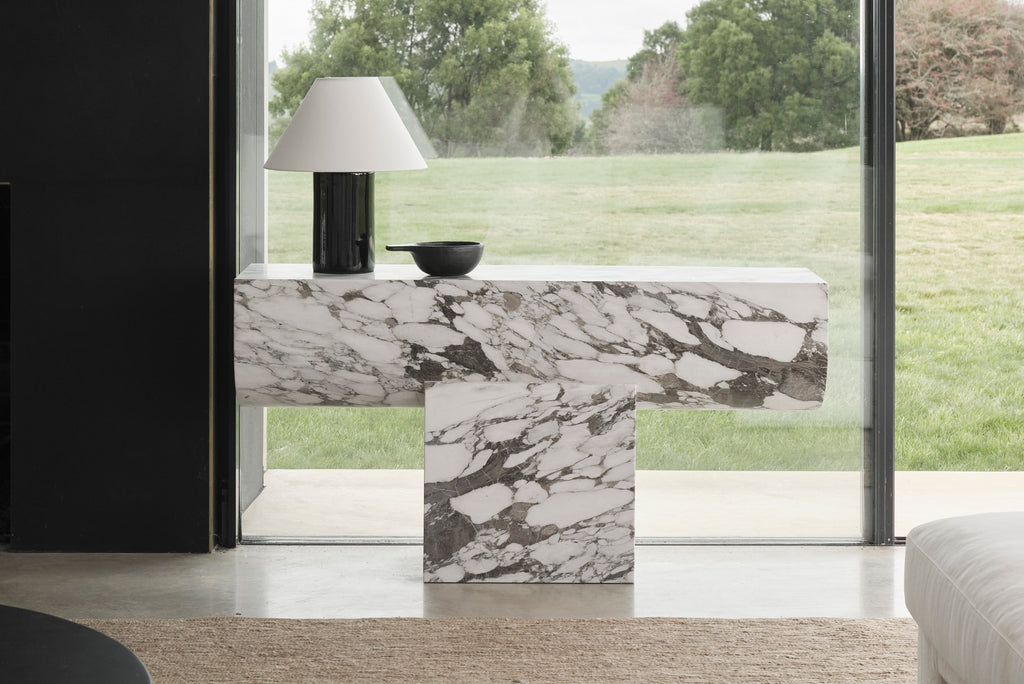 Arii Console – MCM House